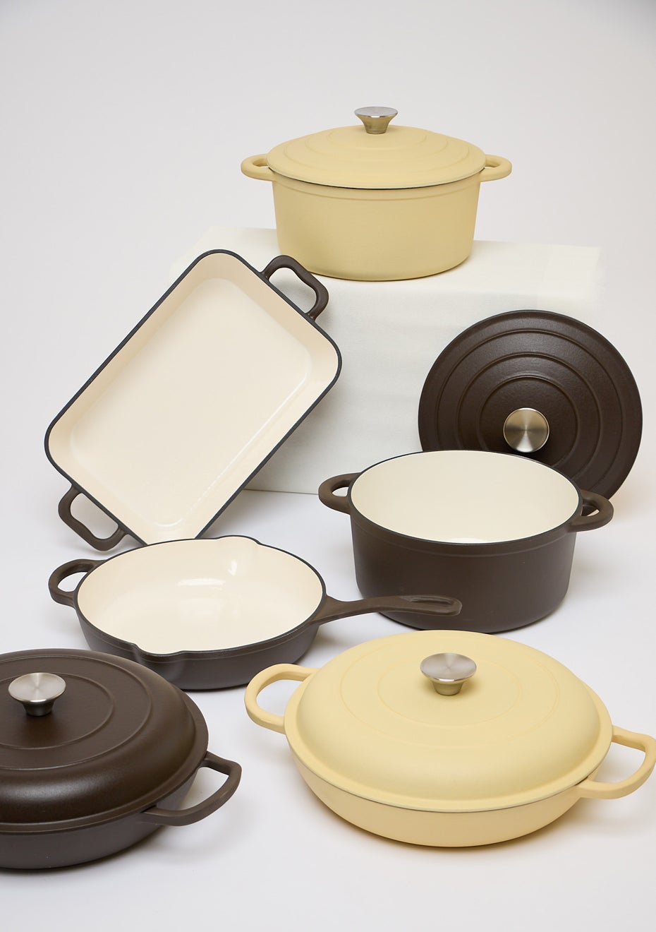 George Collective - Cast Iron Pan 27cm - Matte Cocoa - Onceit