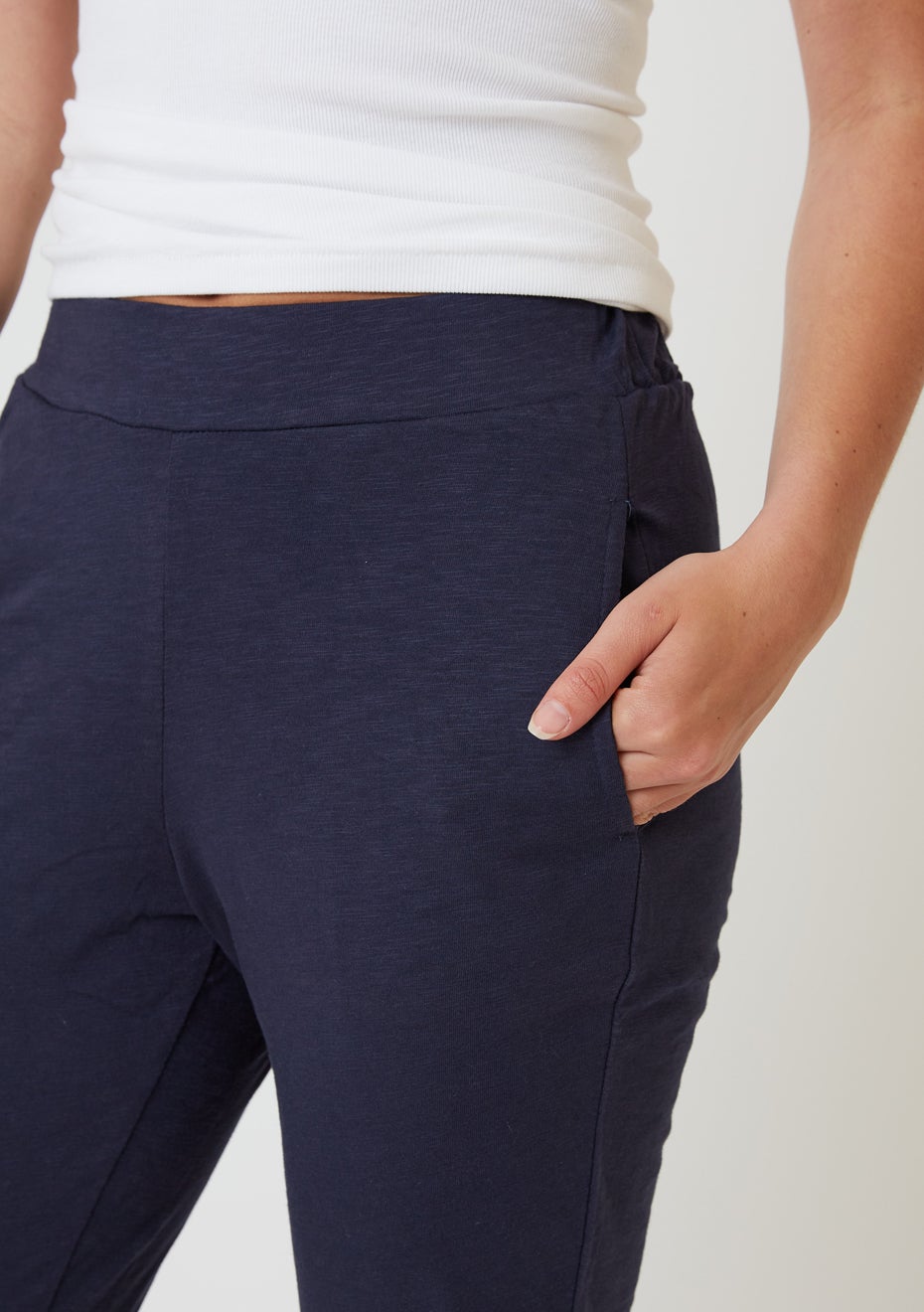 Betty Basics - Alexia Crop Jogger - Navy - Onceit